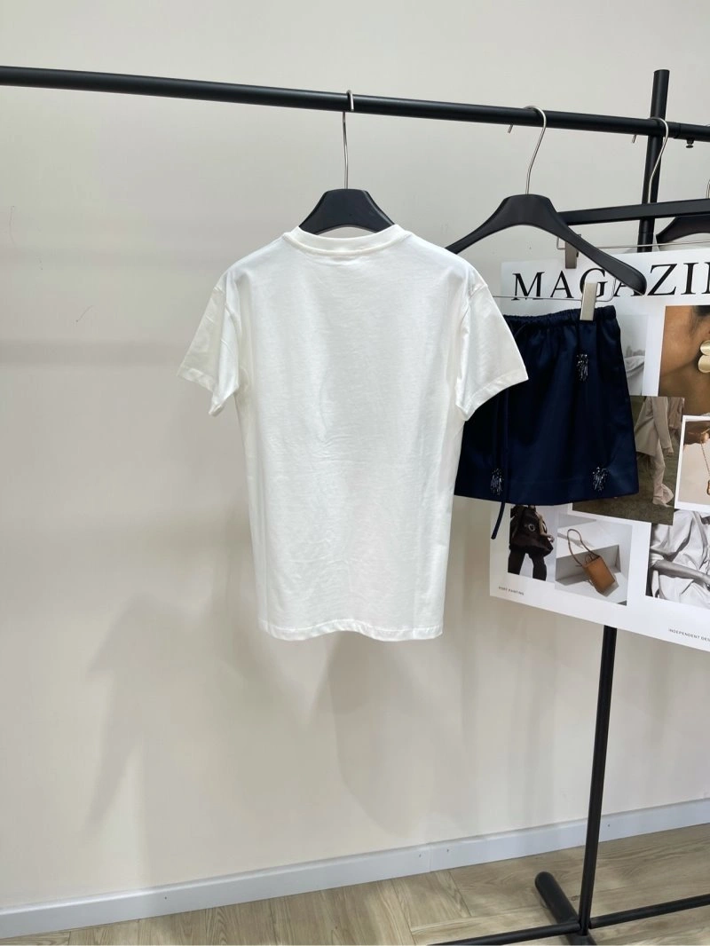 Cut-rate Unclassified Brand T-Shirts
