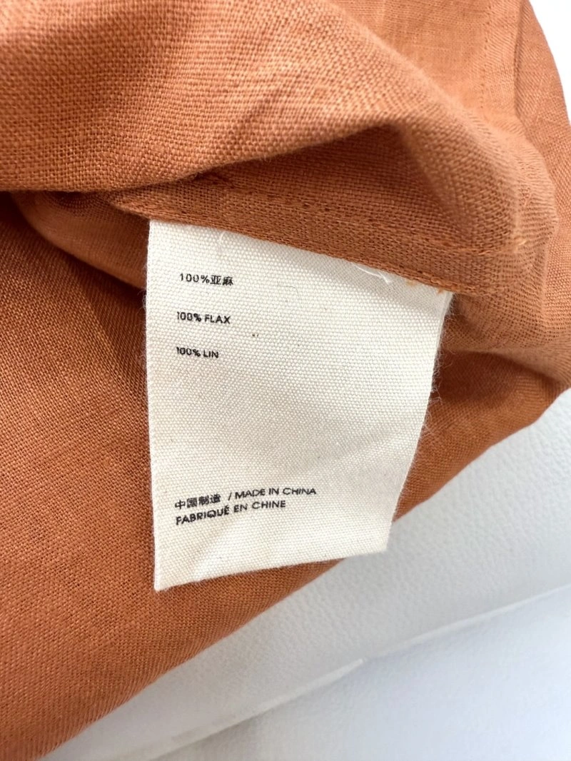 Indistinguishable Unclassified Brand T-Shirts