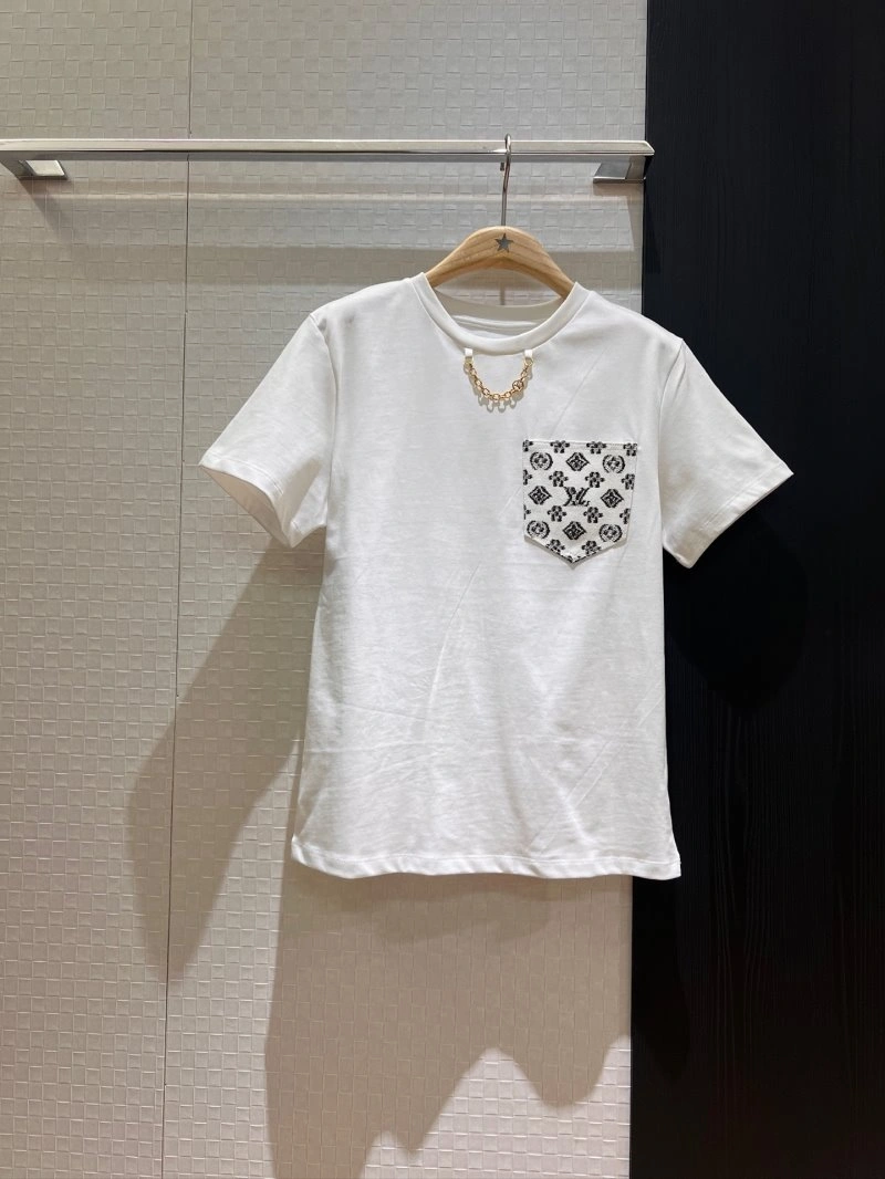 Unclassified Brand T-Shirts