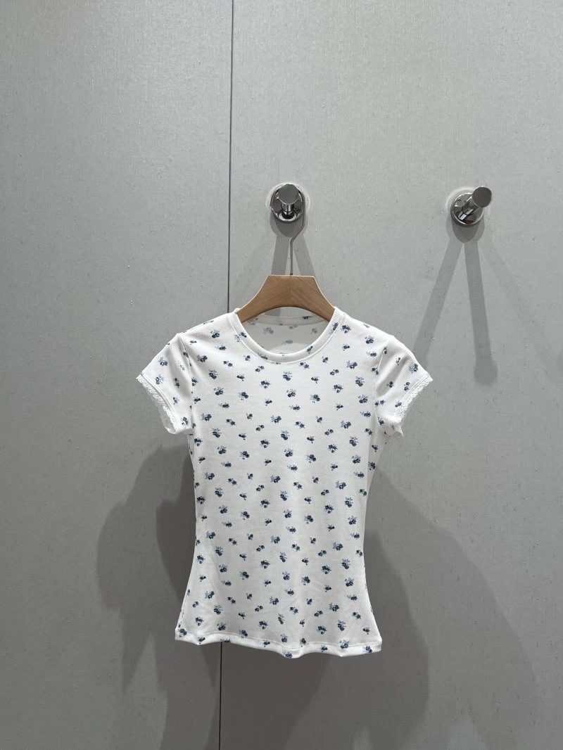 Unclassified Brand T-Shirts