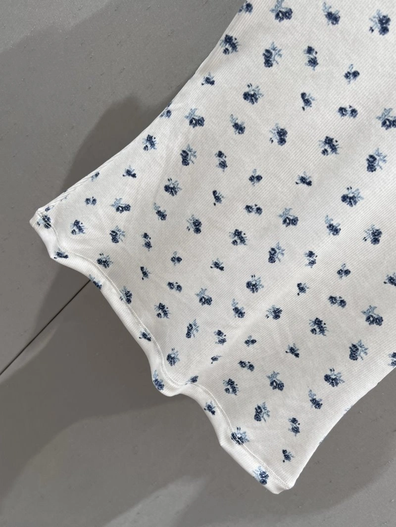 Inexpensive Unclassified Brand T-Shirts