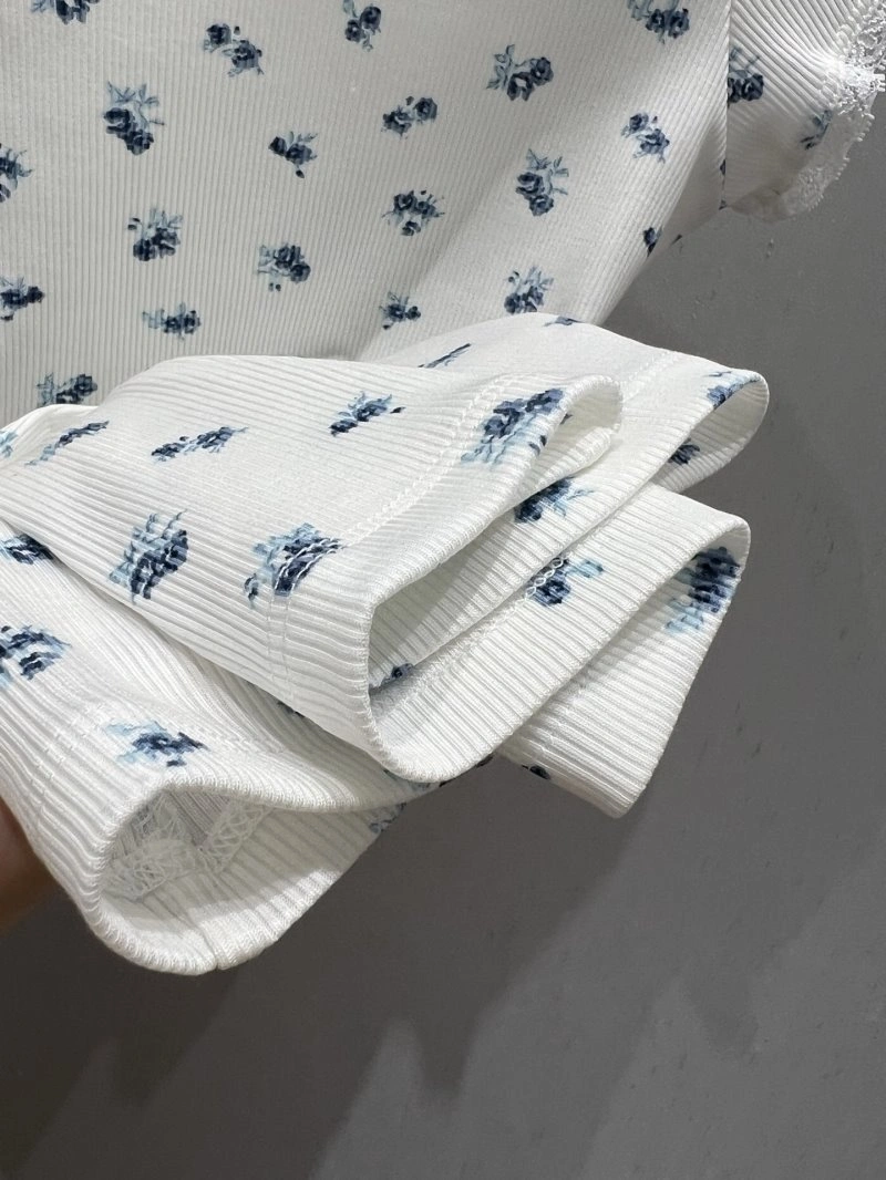 Inexpensive Unclassified Brand T-Shirts
