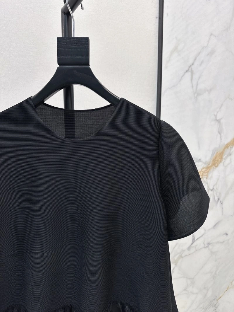 Affordable Unclassified Brand T-Shirts