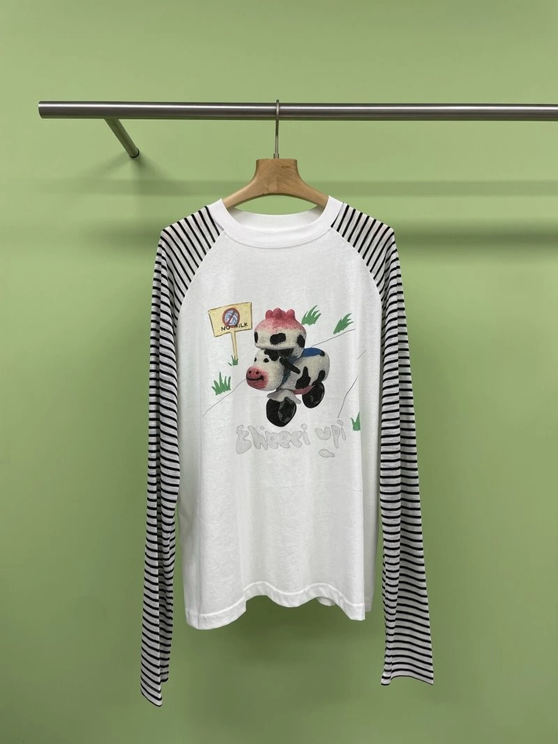 Unclassified Brand T-Shirts
