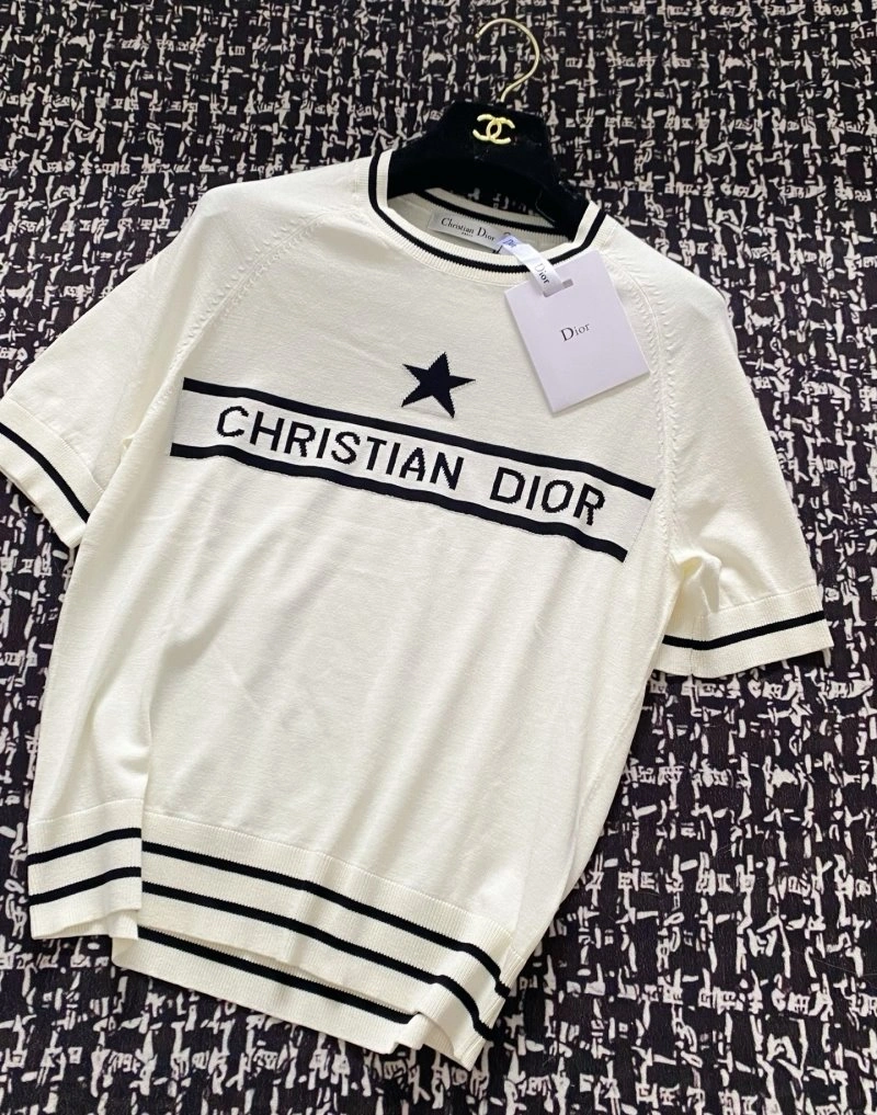 Unclassified Brand T-Shirts