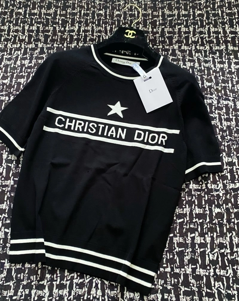 Unclassified Brand T-Shirts