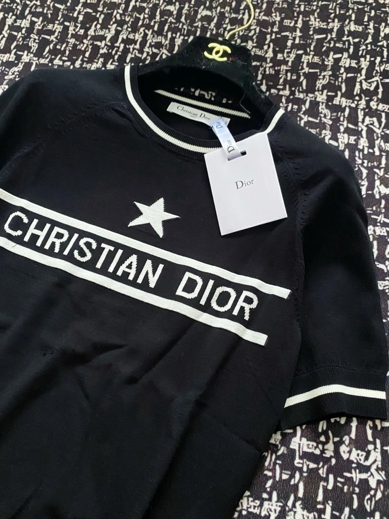 Brand-authenticated Unclassified Brand T-Shirts