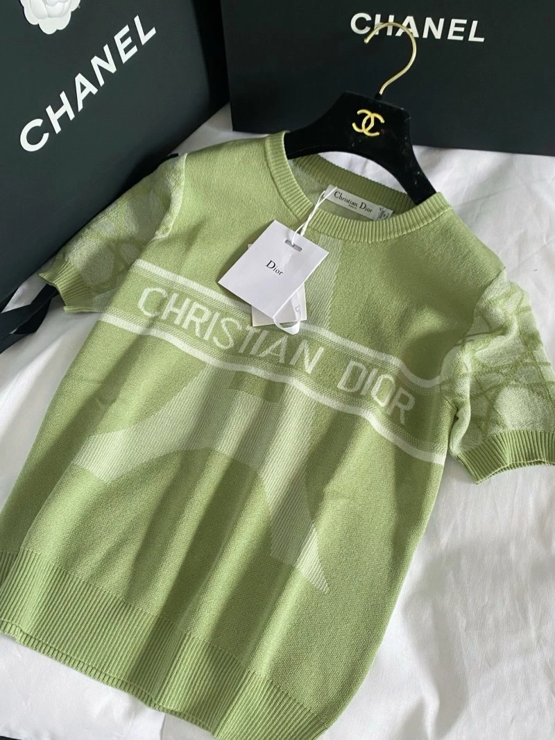 Unclassified Brand T-Shirts