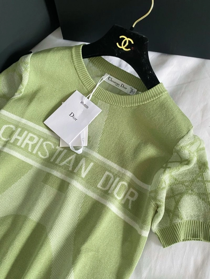 Real Unclassified Brand T-Shirts