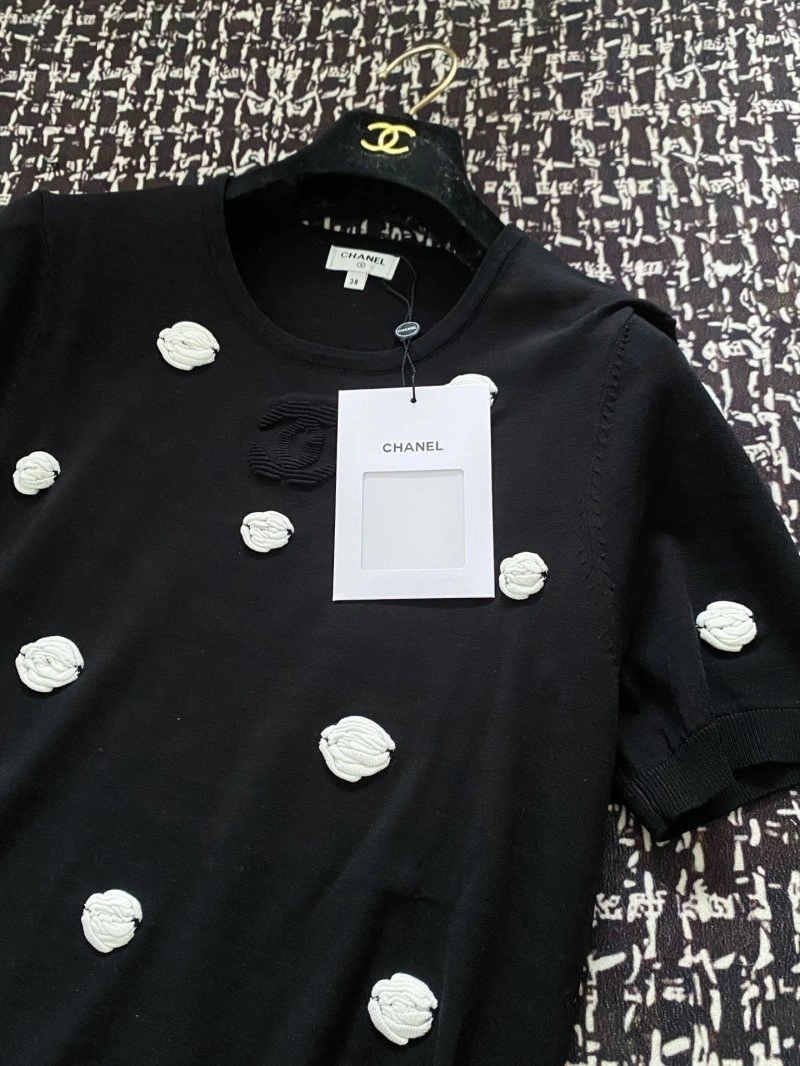 Cut-rate Unclassified Brand T-Shirts