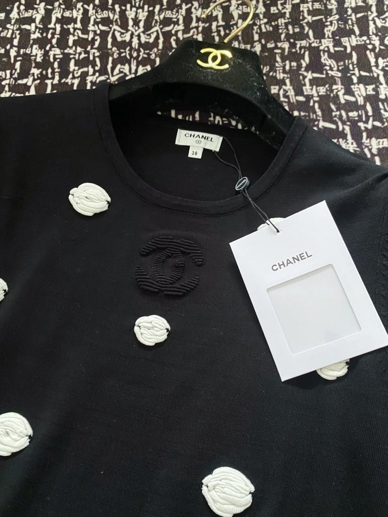 Cut-rate Unclassified Brand T-Shirts