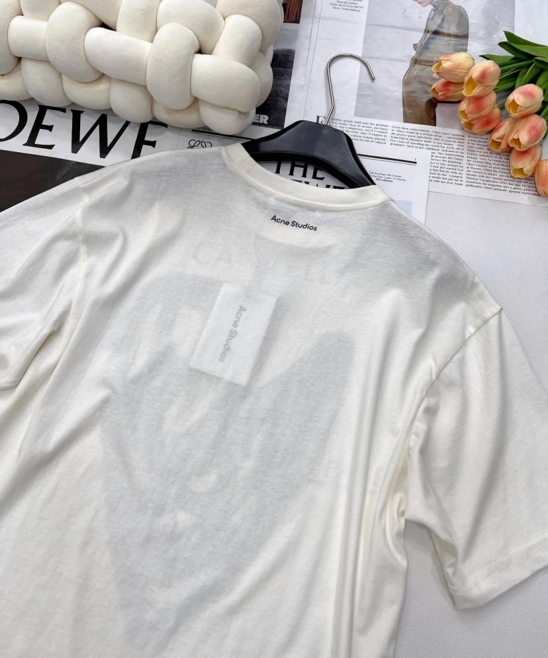 Inexpensive Unclassified Brand T-Shirts