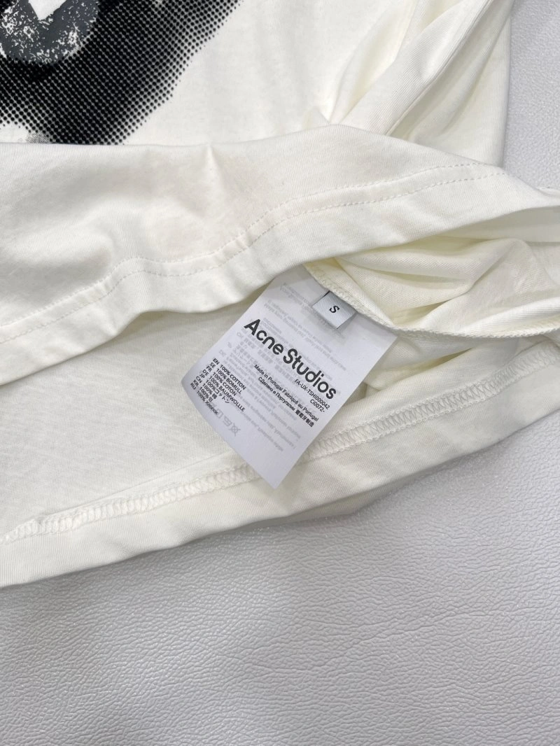 Inexpensive Unclassified Brand T-Shirts