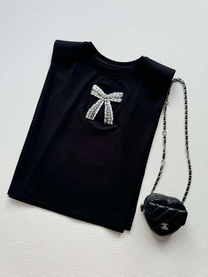 Brand-authenticated Unclassified Brand T-Shirts