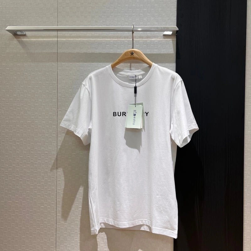 Unclassified Brand T-Shirts
