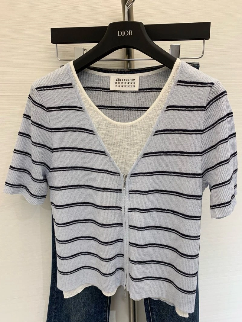 Reasonably priced Unclassified Brand T-Shirts