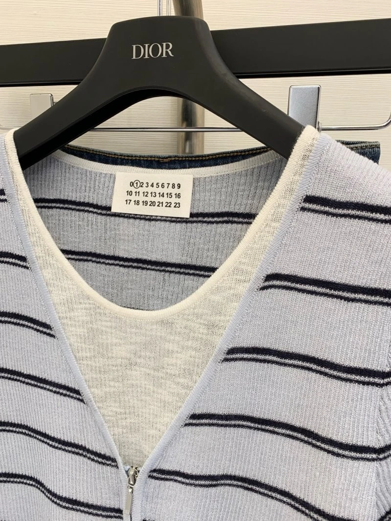 Reasonably priced Unclassified Brand T-Shirts