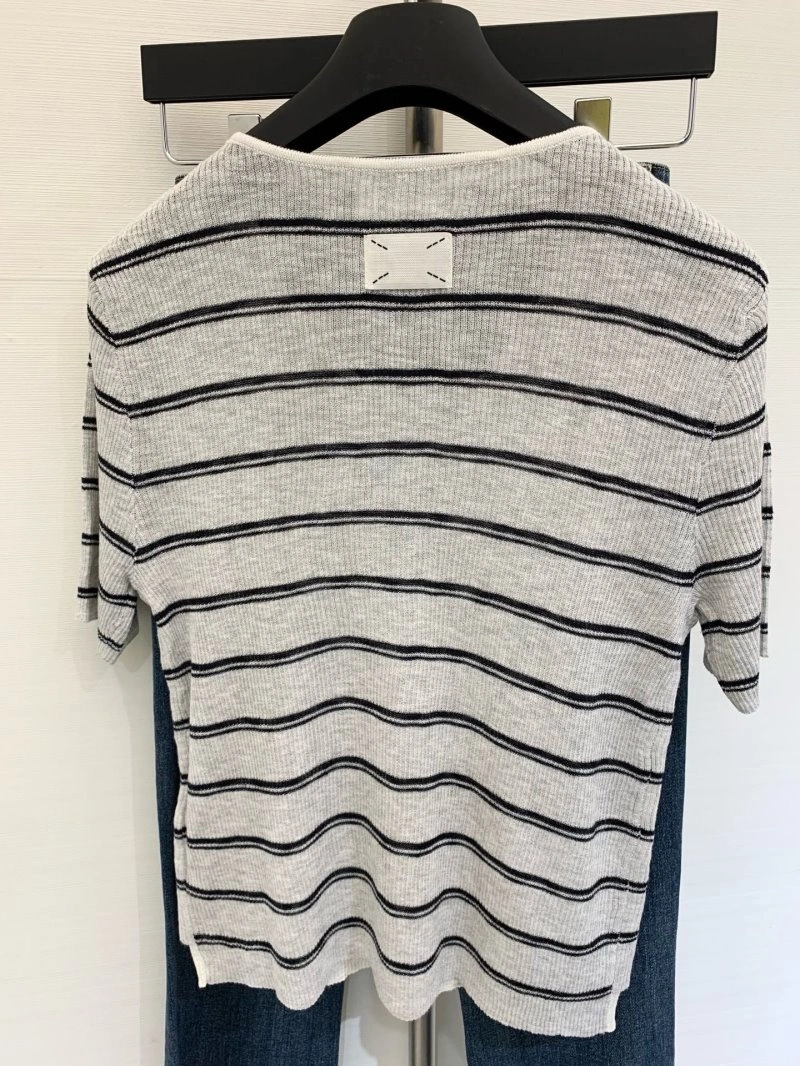 Real Unclassified Brand T-Shirts