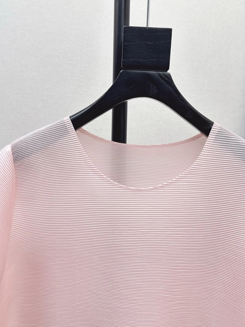 Original Unclassified Brand T-Shirts