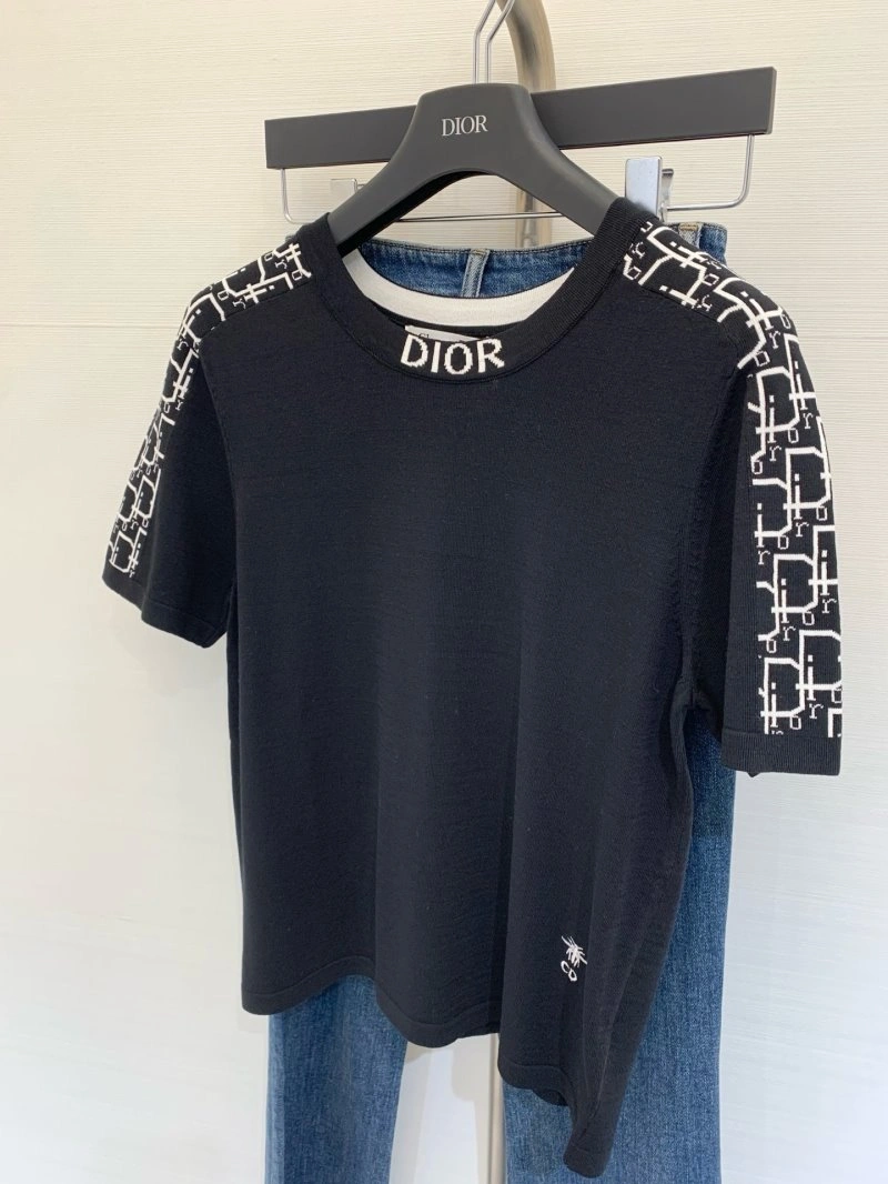 Authentic Unclassified Brand T-Shirts