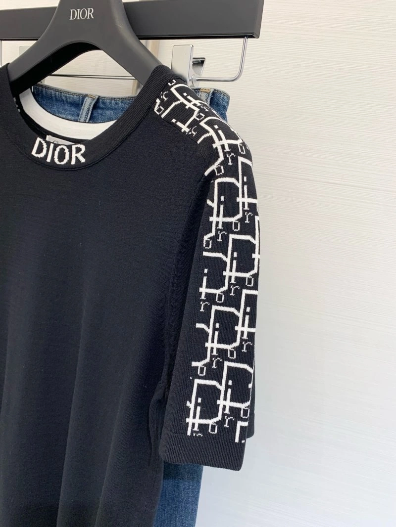 Authentic Unclassified Brand T-Shirts