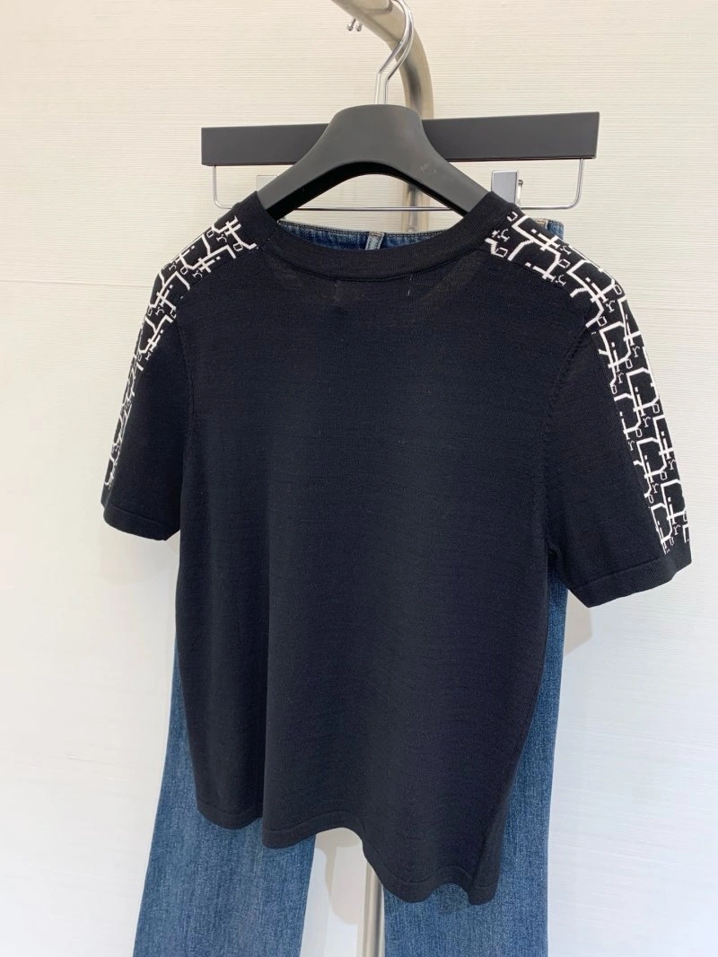 Authentic Unclassified Brand T-Shirts