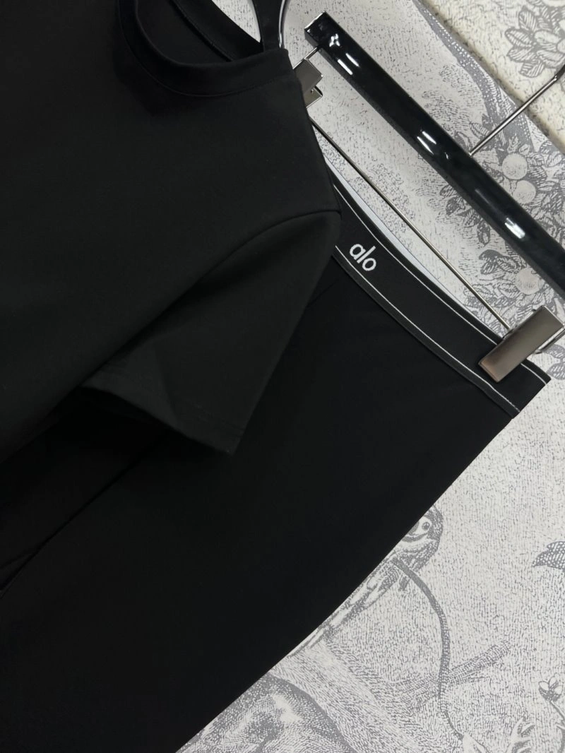Inexpensive Unclassified Brand T-Shirts