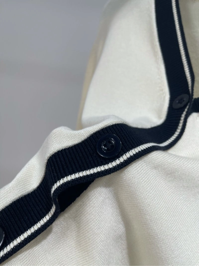 Low-cost Unclassified Brand T-Shirts