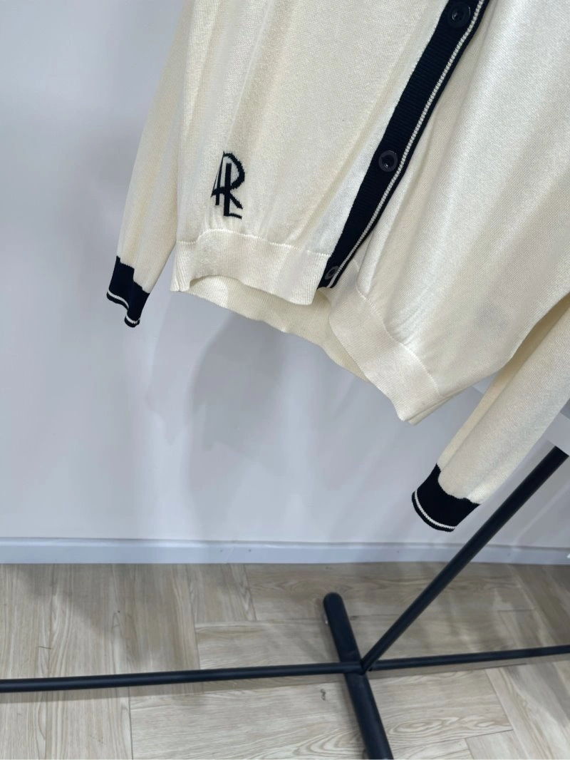 Low-cost Unclassified Brand T-Shirts