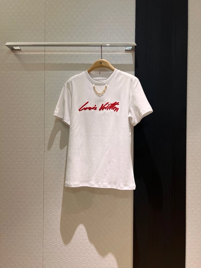 Unclassified Brand T-Shirts