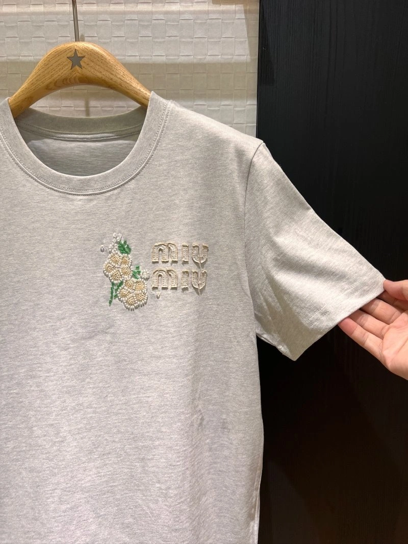 Precise copy Unclassified Brand T-Shirts