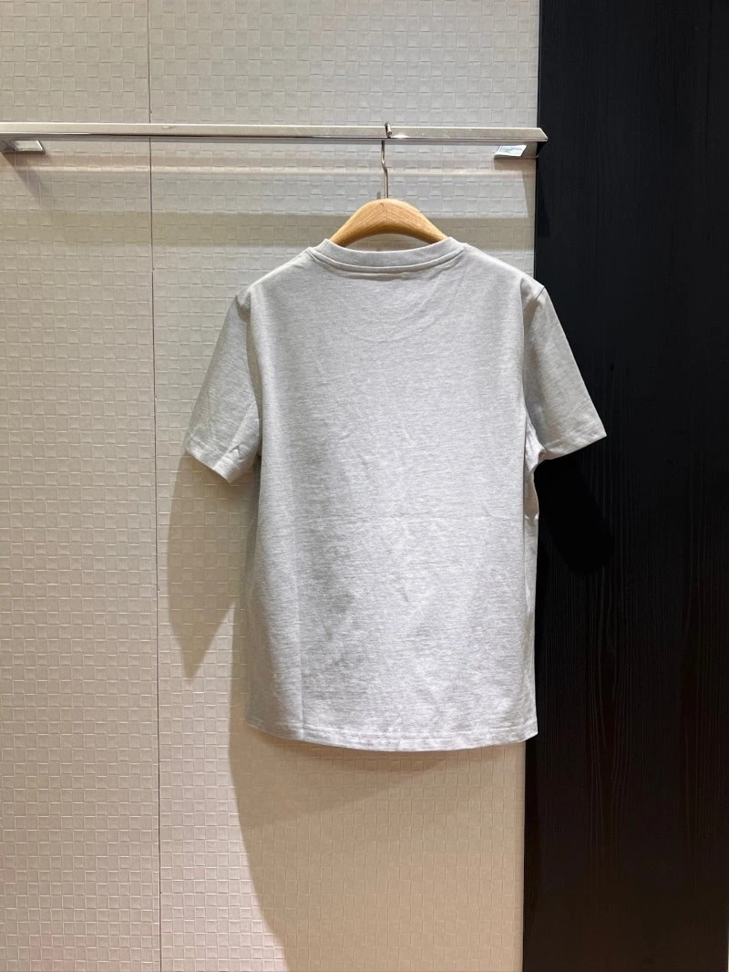 Precise copy Unclassified Brand T-Shirts