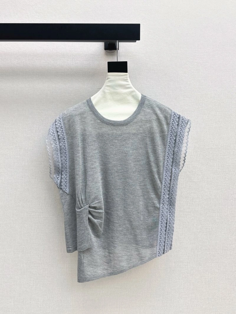 Unclassified Brand T-Shirts