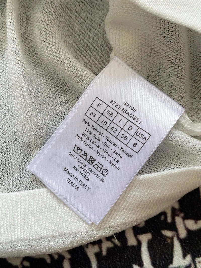 Cut-rate Unclassified Brand T-Shirts