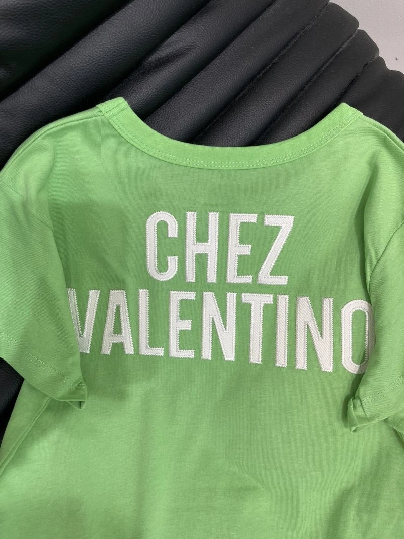 Cut-rate Unclassified Brand T-Shirts