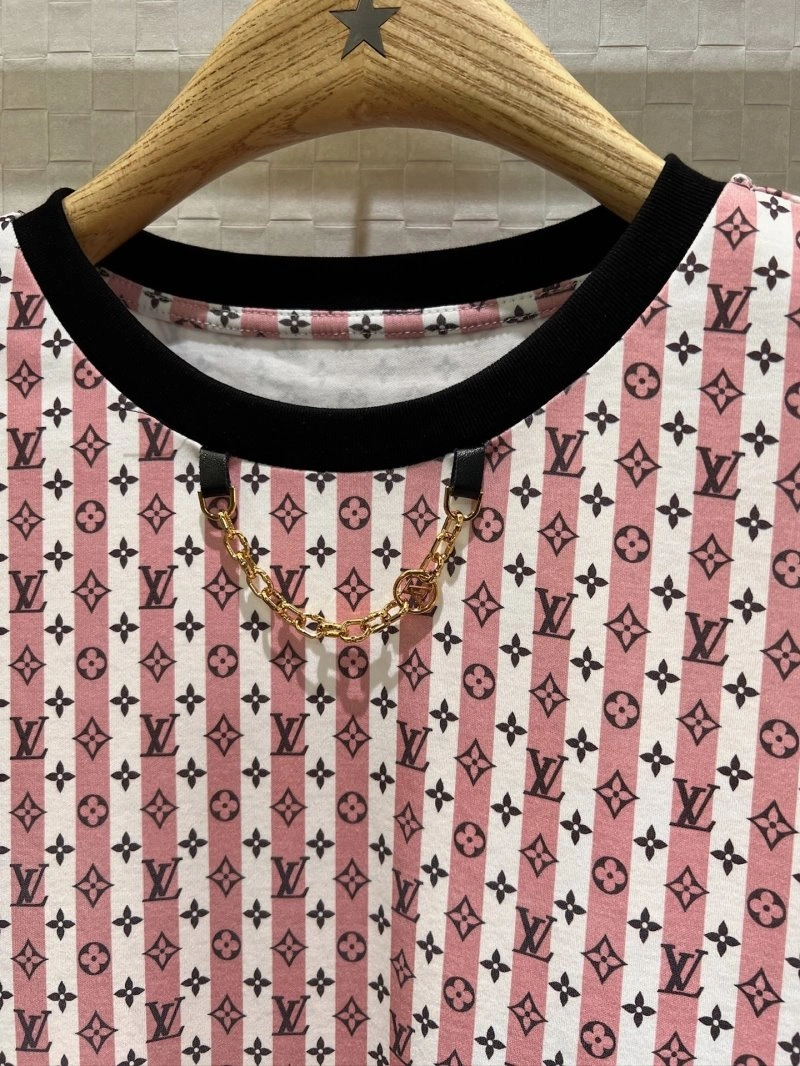 Low-cost Unclassified Brand T-Shirts