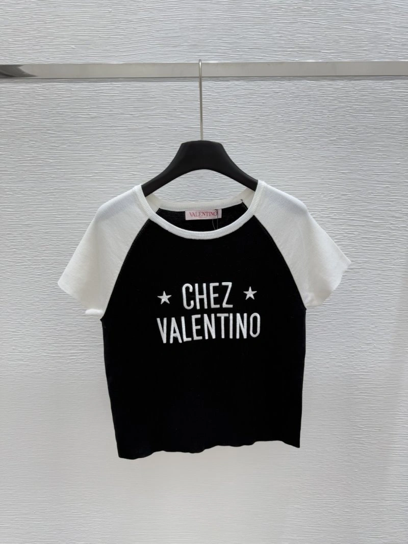 Brand-authenticated Unclassified Brand T-Shirts