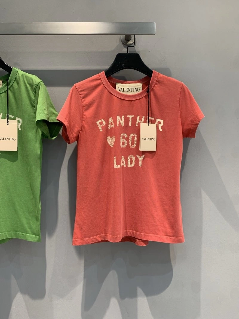 Unclassified Brand T-Shirts