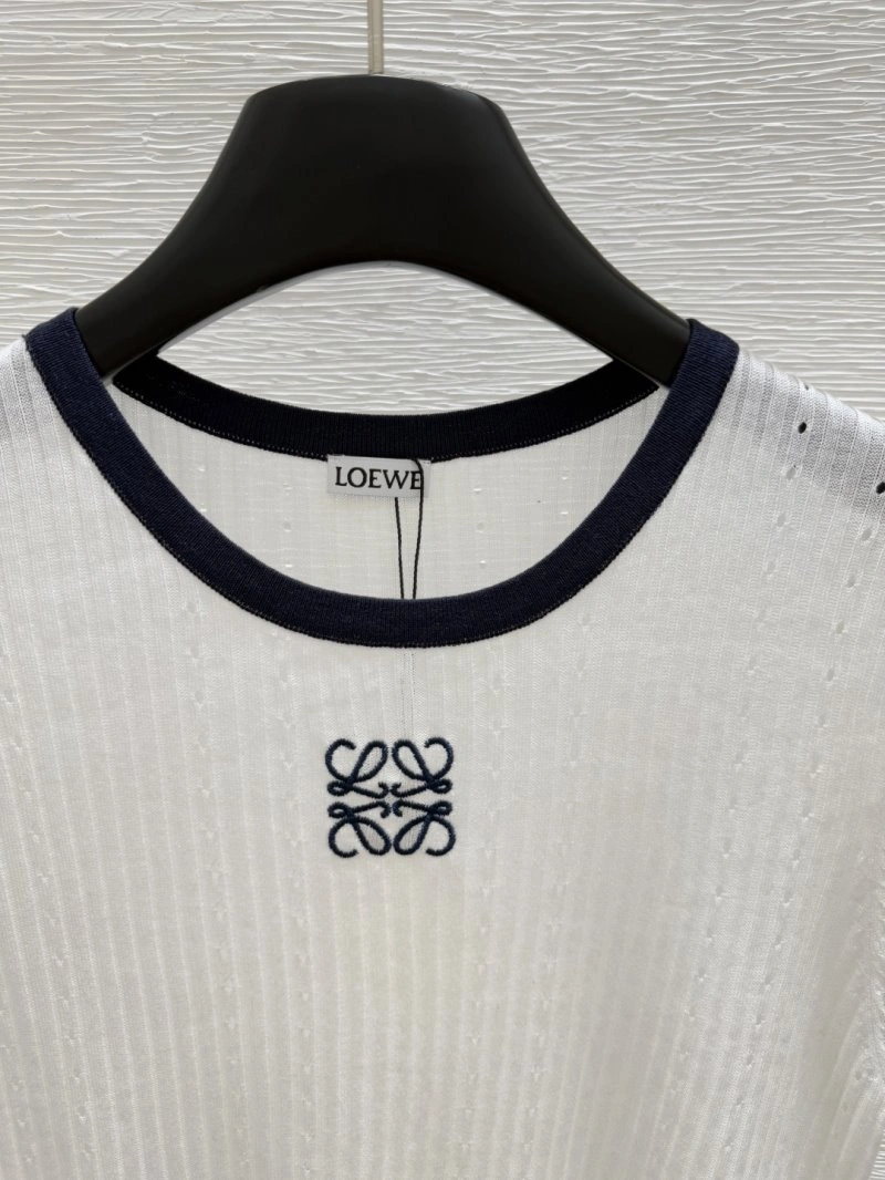 Affordable Unclassified Brand T-Shirts