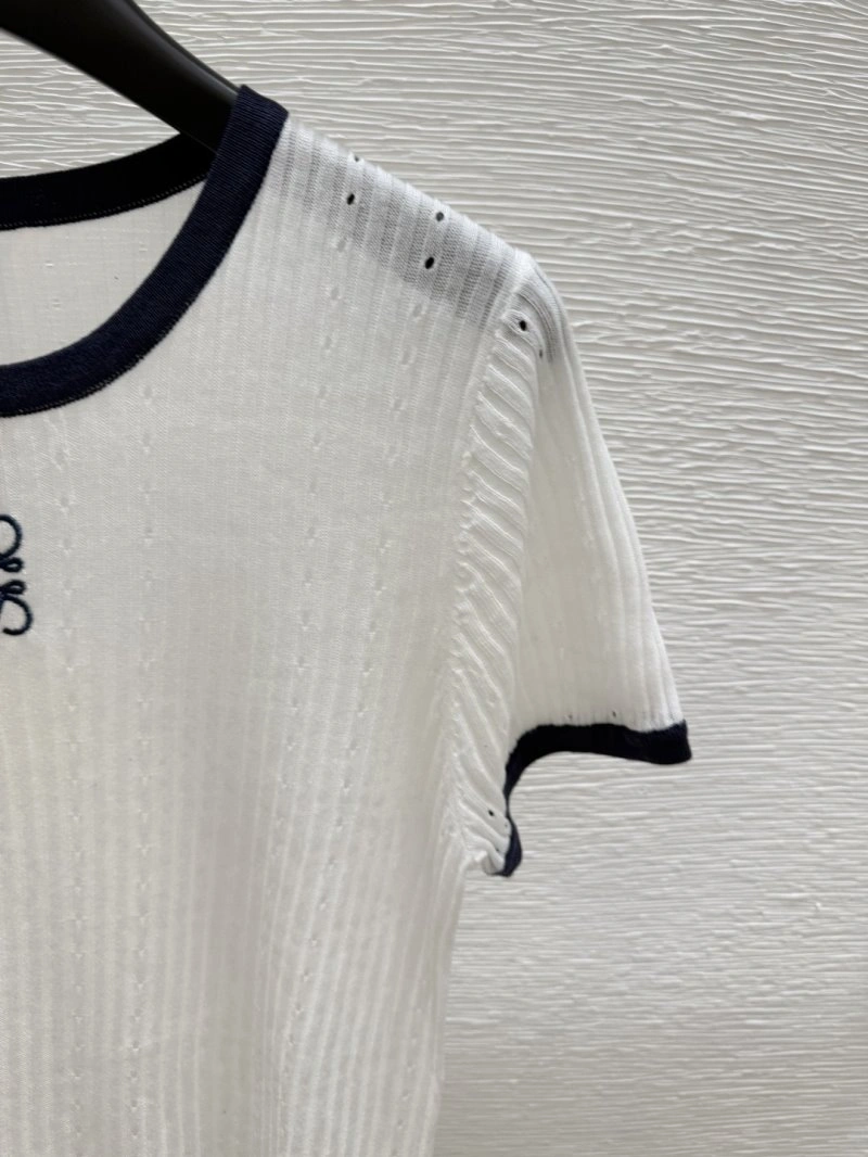 Affordable Unclassified Brand T-Shirts