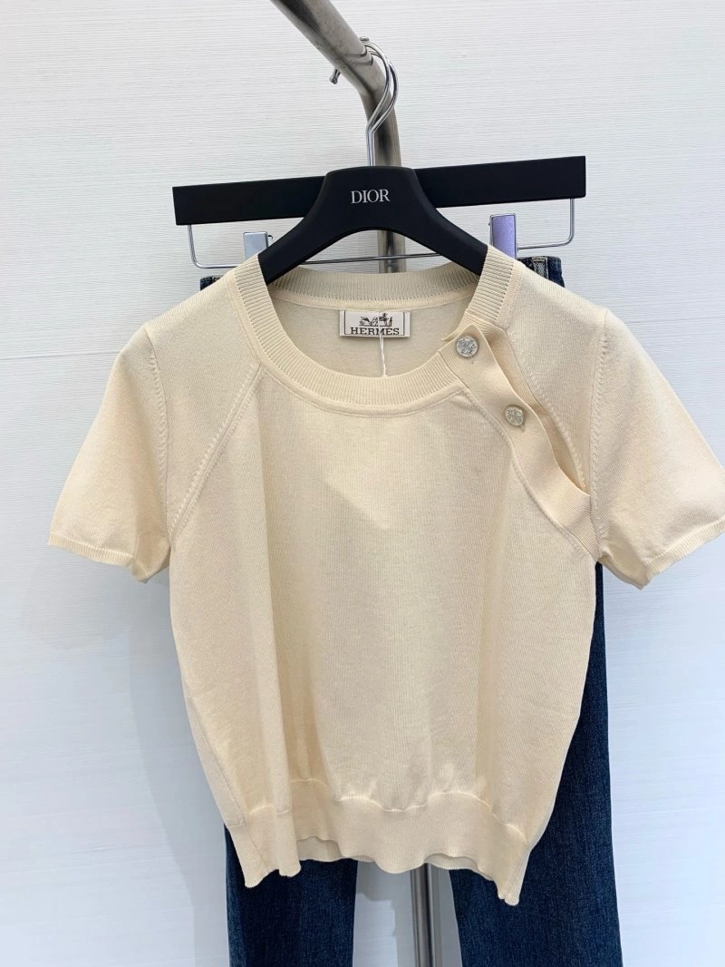 Unclassified Brand T-Shirts
