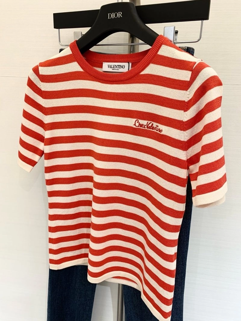 Brand-authenticated Unclassified Brand T-Shirts