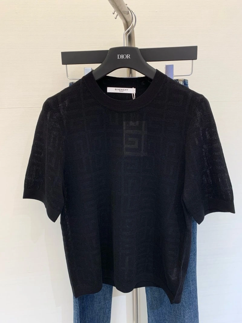 Unclassified Brand T-Shirts