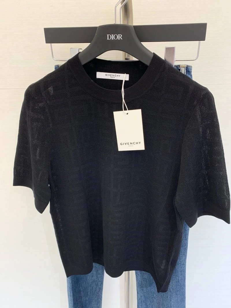 Brand-authenticated Unclassified Brand T-Shirts