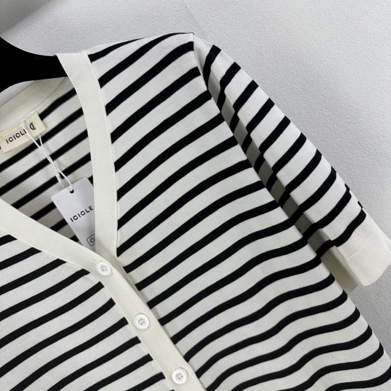 Economical Unclassified Brand T-Shirts