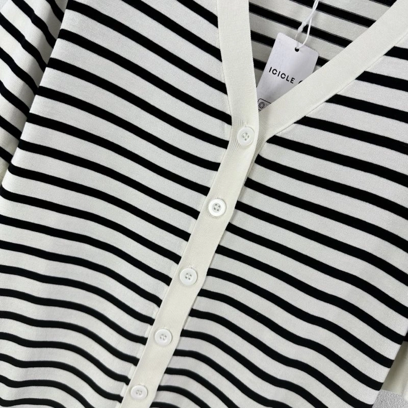 Economical Unclassified Brand T-Shirts