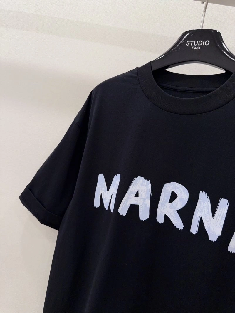Real Unclassified Brand T-Shirts