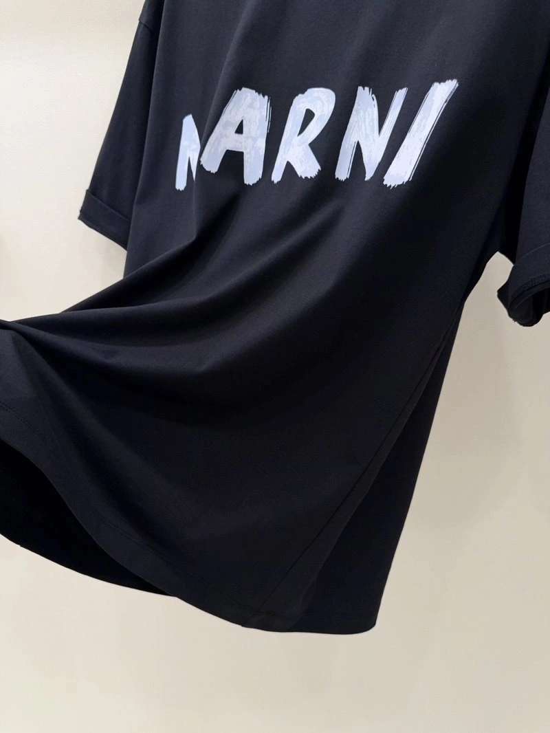 Real Unclassified Brand T-Shirts