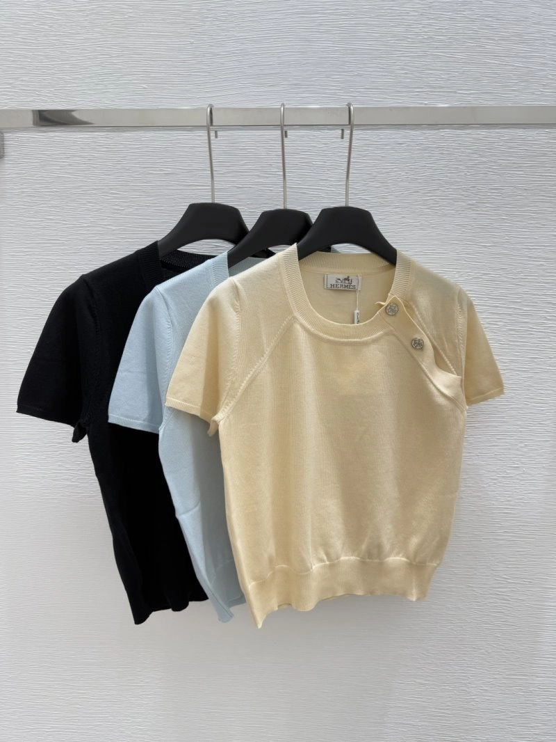 Unclassified Brand T-Shirts
