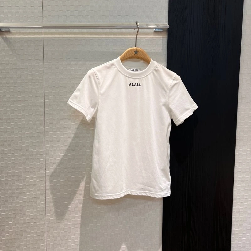 Unclassified Brand T-Shirts